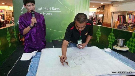 Batik Demonstration Jadi Batek